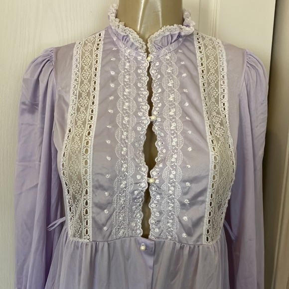 Suzy Star | Intimates & Sleepwear | Vintage Night Robe Susie Star ...